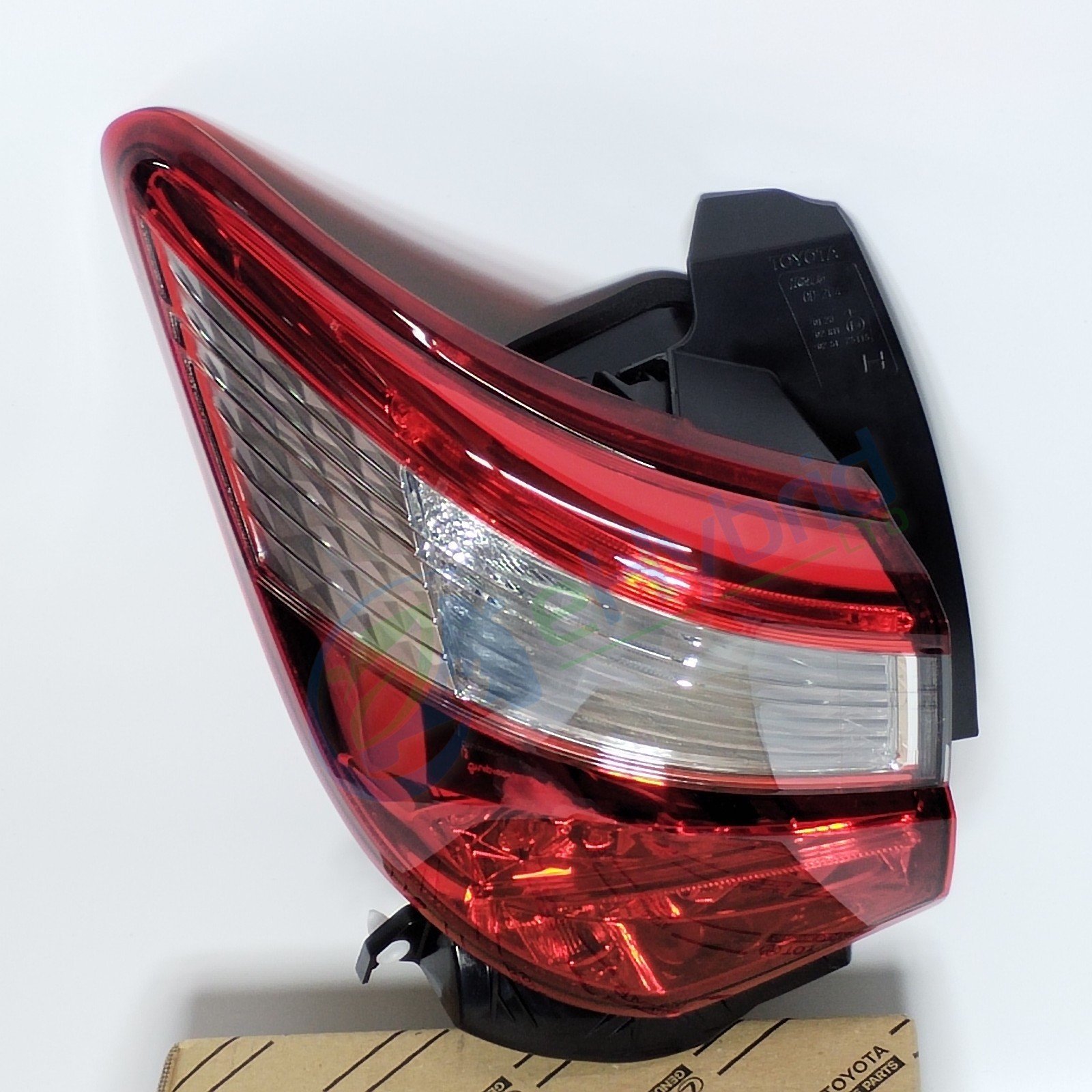 Genuine Toyota Yaris Hybrid Rear Tail Lamp Stop Light Lamp Oem 81560 ...